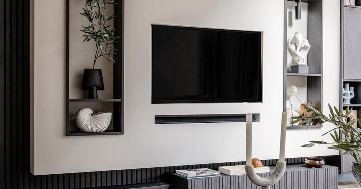 Wil je dat de tv niet het opvallendste item in de woonkamer is? | vtwonen